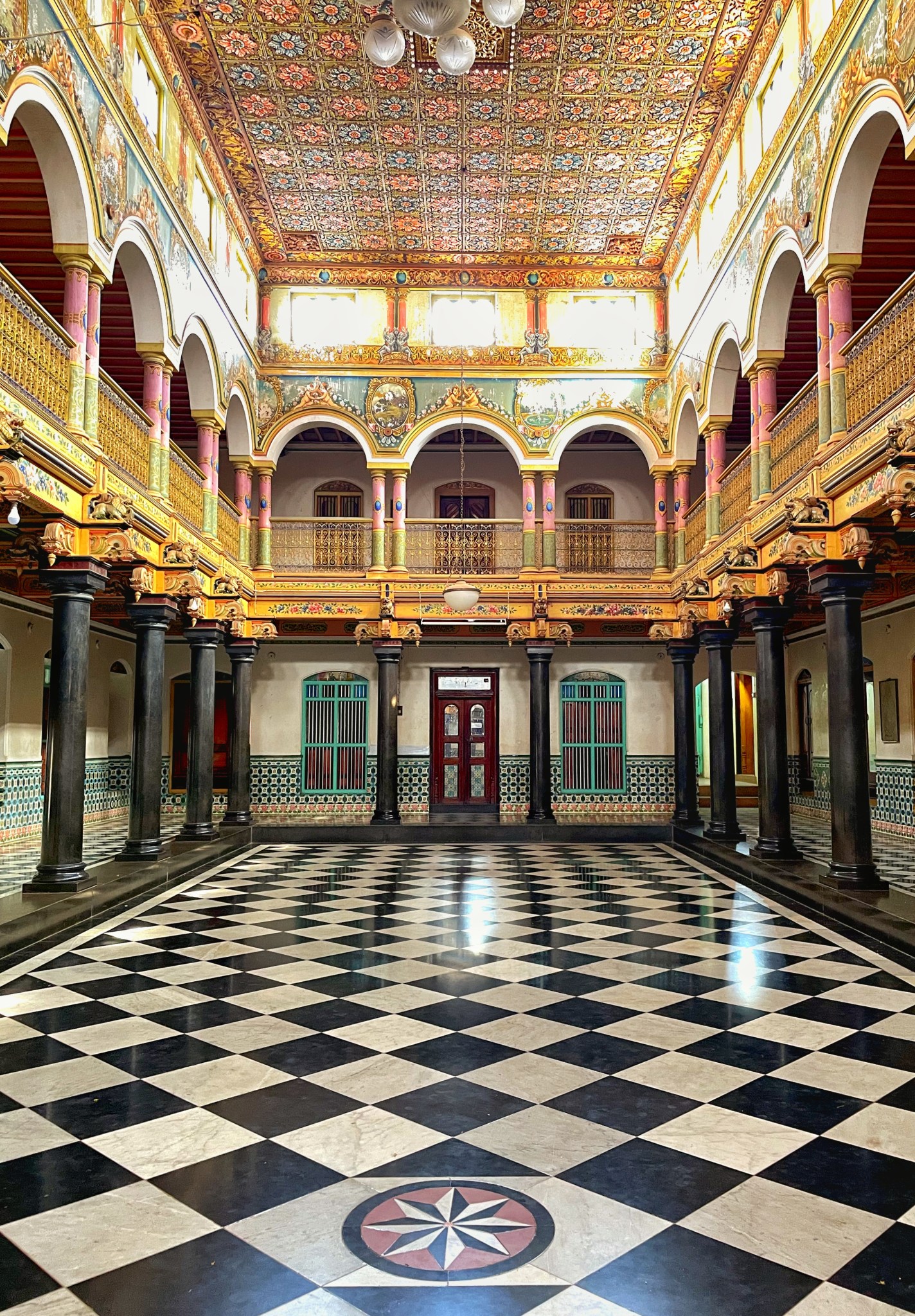 The Chettinad Houses of Karaikudi: 3 Day Itinerary – Winding Roads & Pages